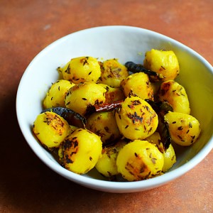 Zeera-Alu (Fried Potatoes with Cumin) | My Annoying Opinions