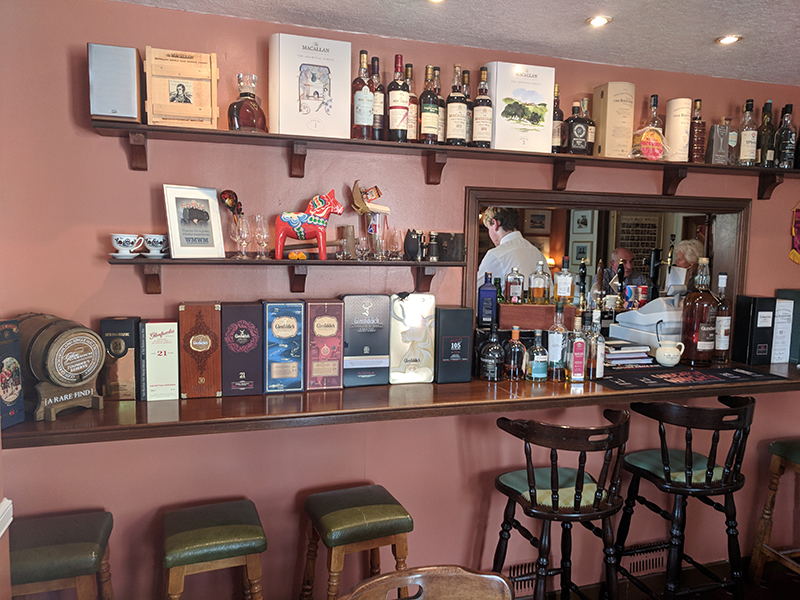The Highlander Inn: Behind the bar | My Annoying Opinions