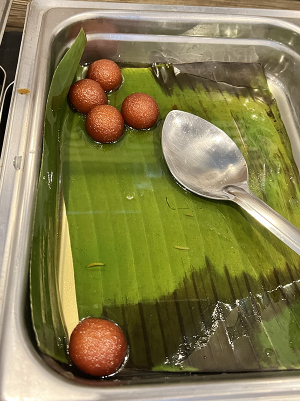 Kumar’s Weekday Lunch Buffet, Gulab Jamun | My Annoying Opinions