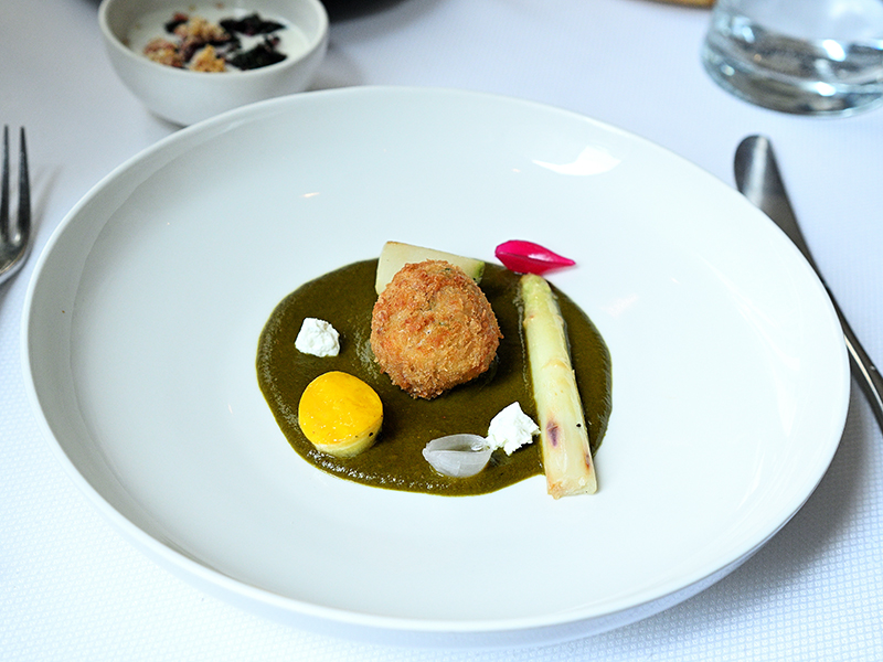 Indian Accent, Malai Chicken, Sarson Saag, Pickled Onion | My Annoying ...